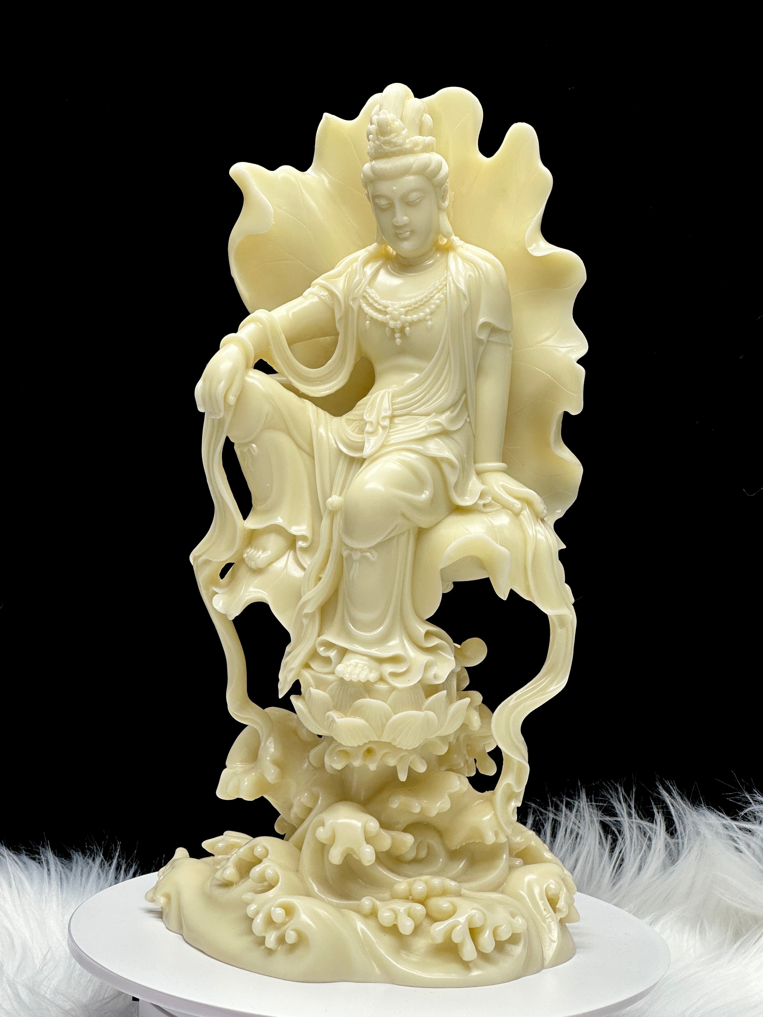 Beautiful Ivory Nut Guan Yin Buddha Carving Display Bodhisattva Statue ...